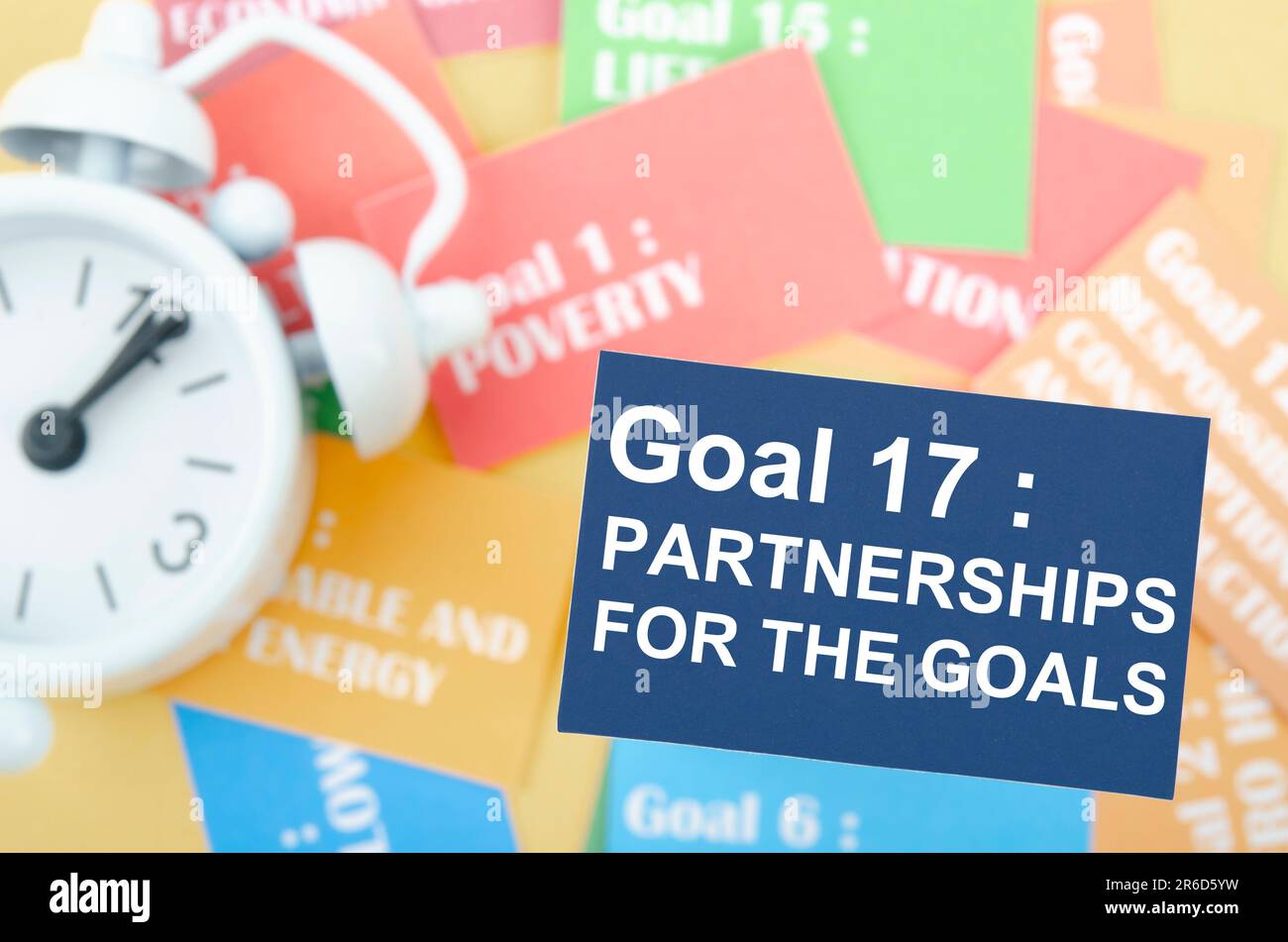 Goal 17 : Partnerships for the Goals. The SDGs 17 development goals ...
