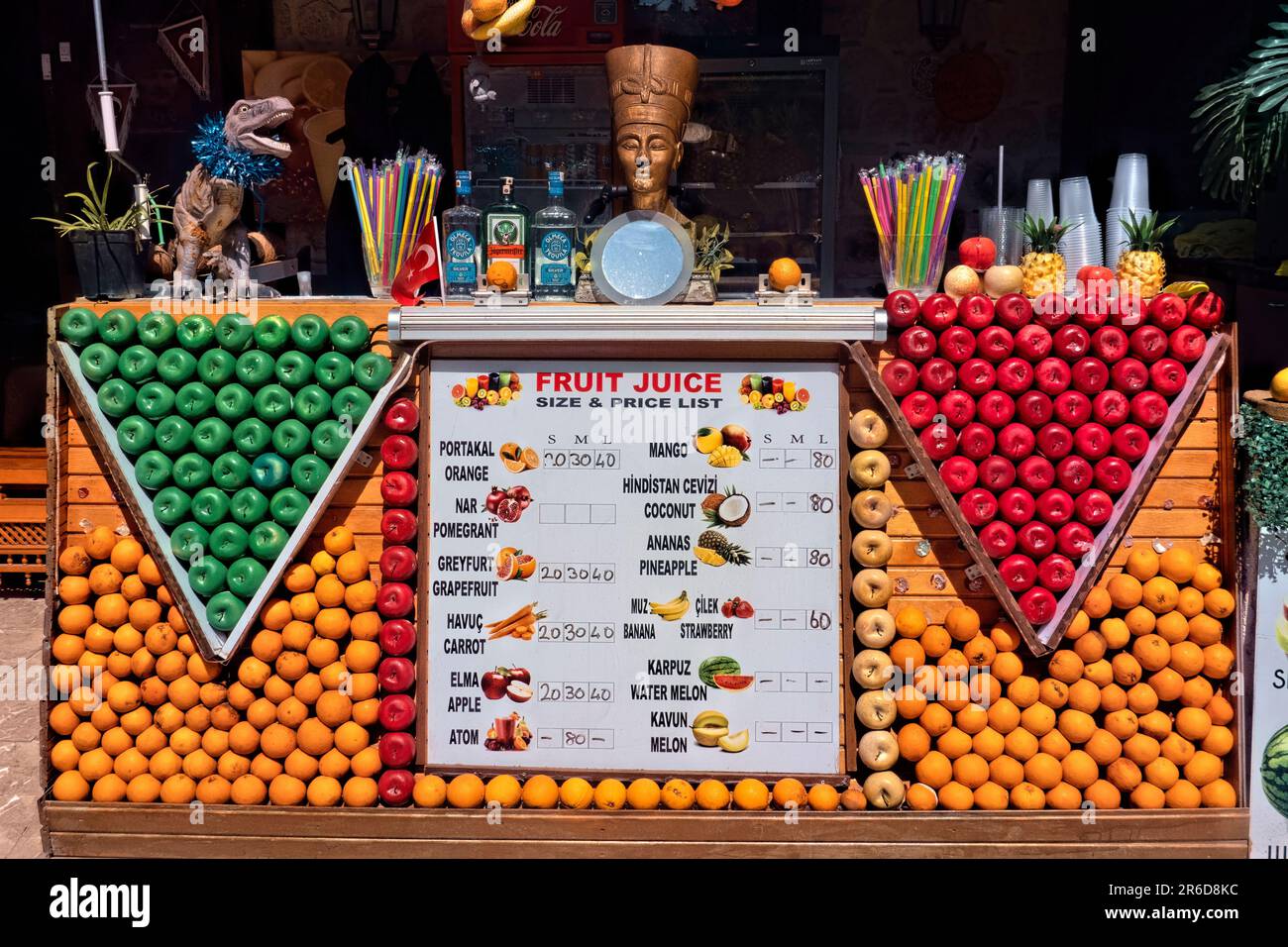 Juice stand in old town Kaleiçi, Antalya, Turkey Stock Photo - Alamy