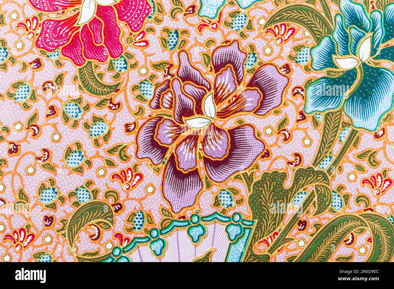Batik solo hi-res stock photography and images - Alamy