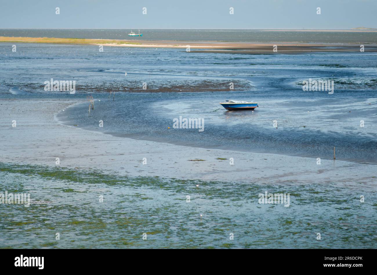Boat in the seashore Stock Photo - Alamy
