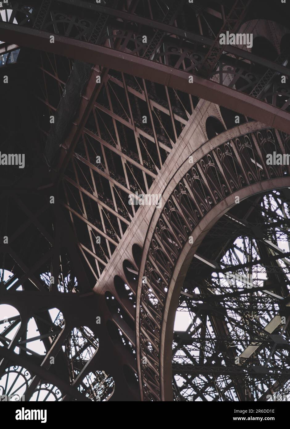 Construction of the eiffel tower hi-res stock photography and images ...