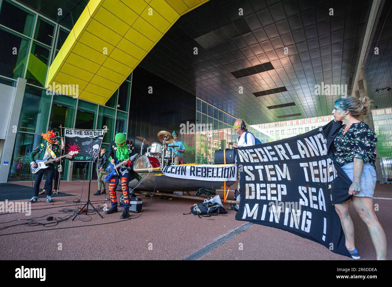 Ocean Rebellion's heavy-metal band, "The Polymetallic Nodules" perform ...