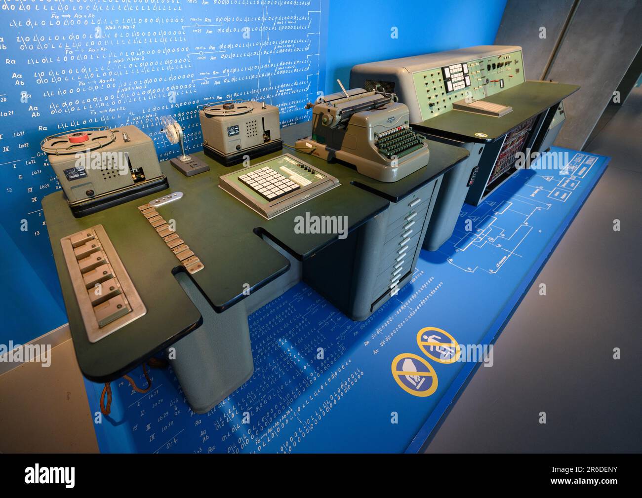 Hoyerswerda, Germany. 30th May, 2023. The Z11 relay computer is on ...