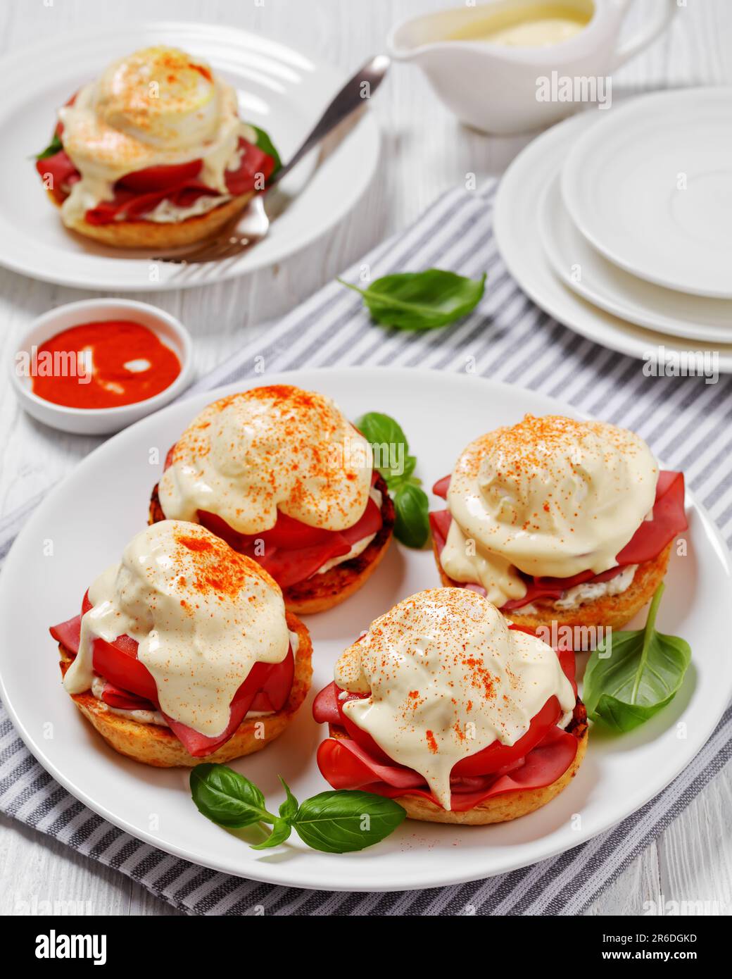 Mock hollandaise hi-res stock photography and images - Alamy