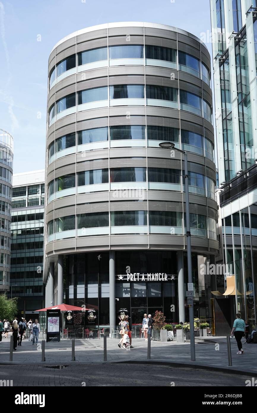 Circular office building with ground-floor Pret a Manger restaurant ...