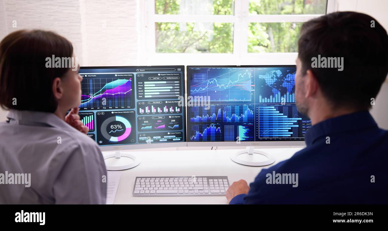 Data Analyst Using Data Analytics KPI Dashboard Stock Photo - Alamy