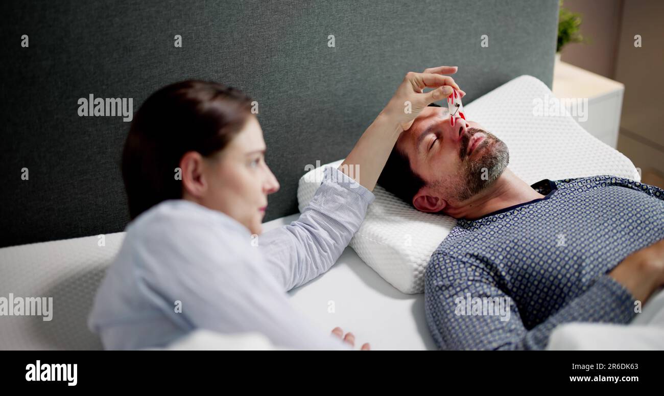 How to stop snoring hi-res stock photography and images - Alamy