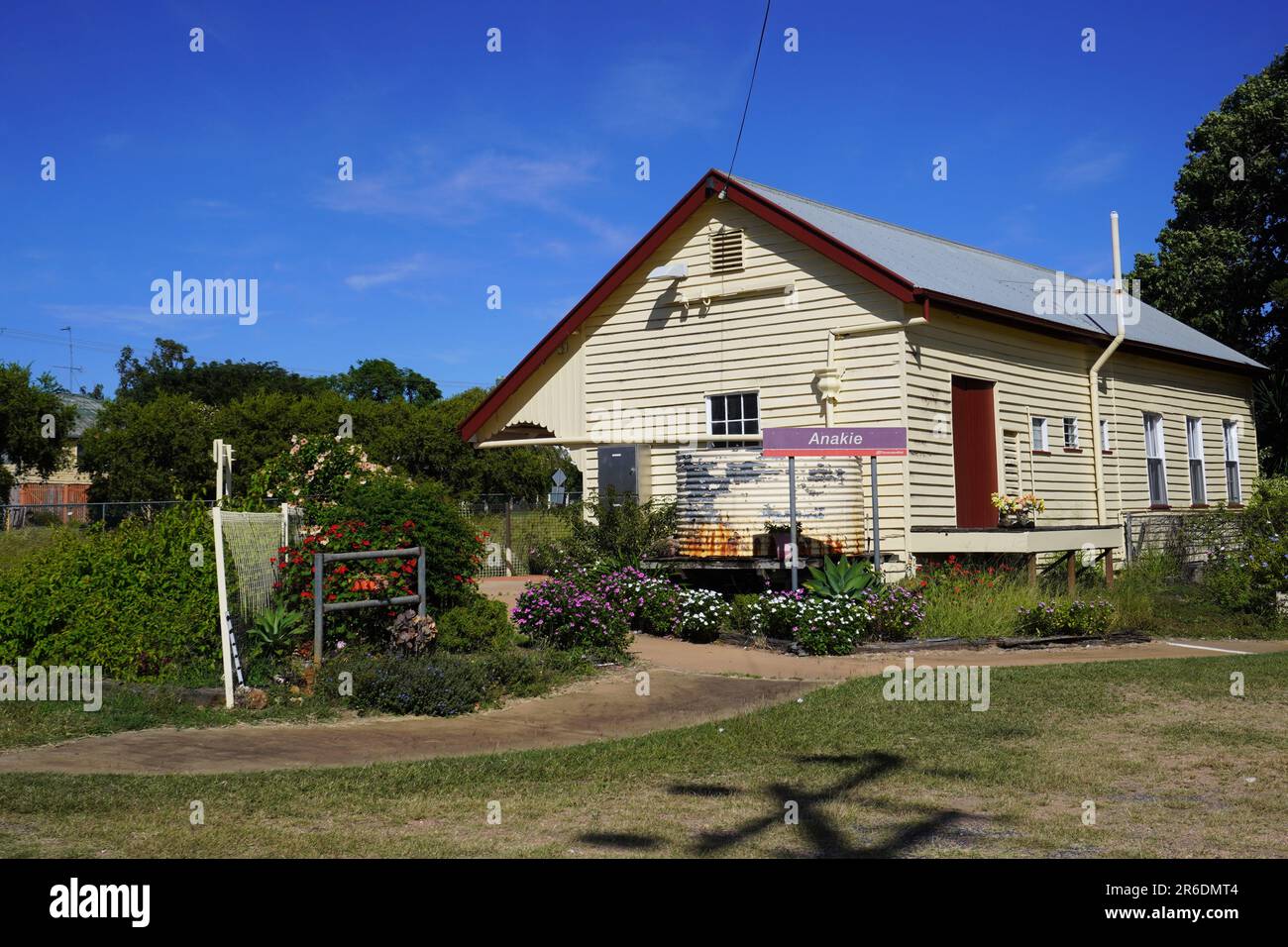 Picturesque Anakie Railway Station in the Sapphire Gemfields of ...