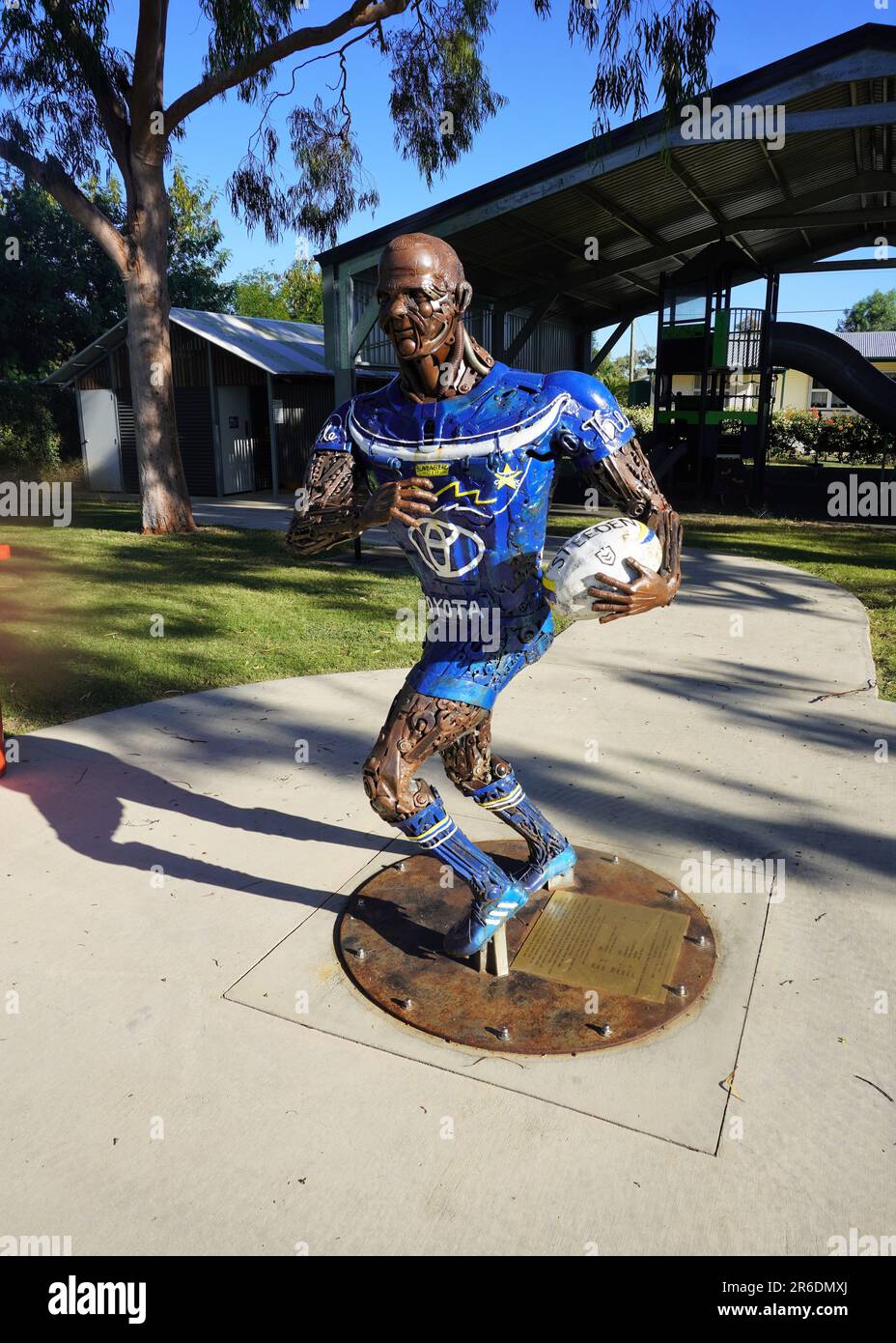 Mylinda Rogers Sculpture of former Rugby League’s Matt Scott in ...