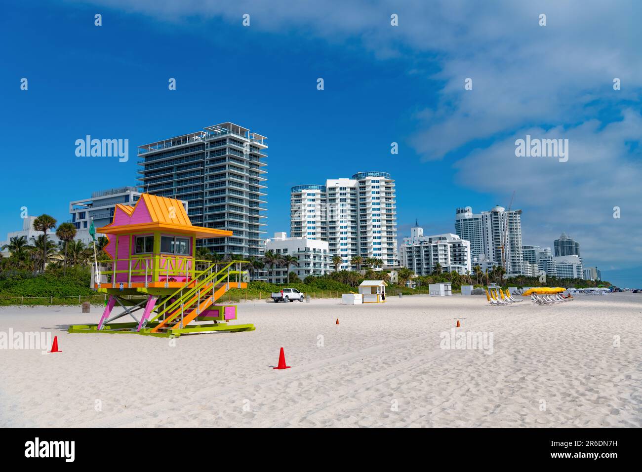 lifeguard at empty miami beach. lifeguard at miami beach in summer ...