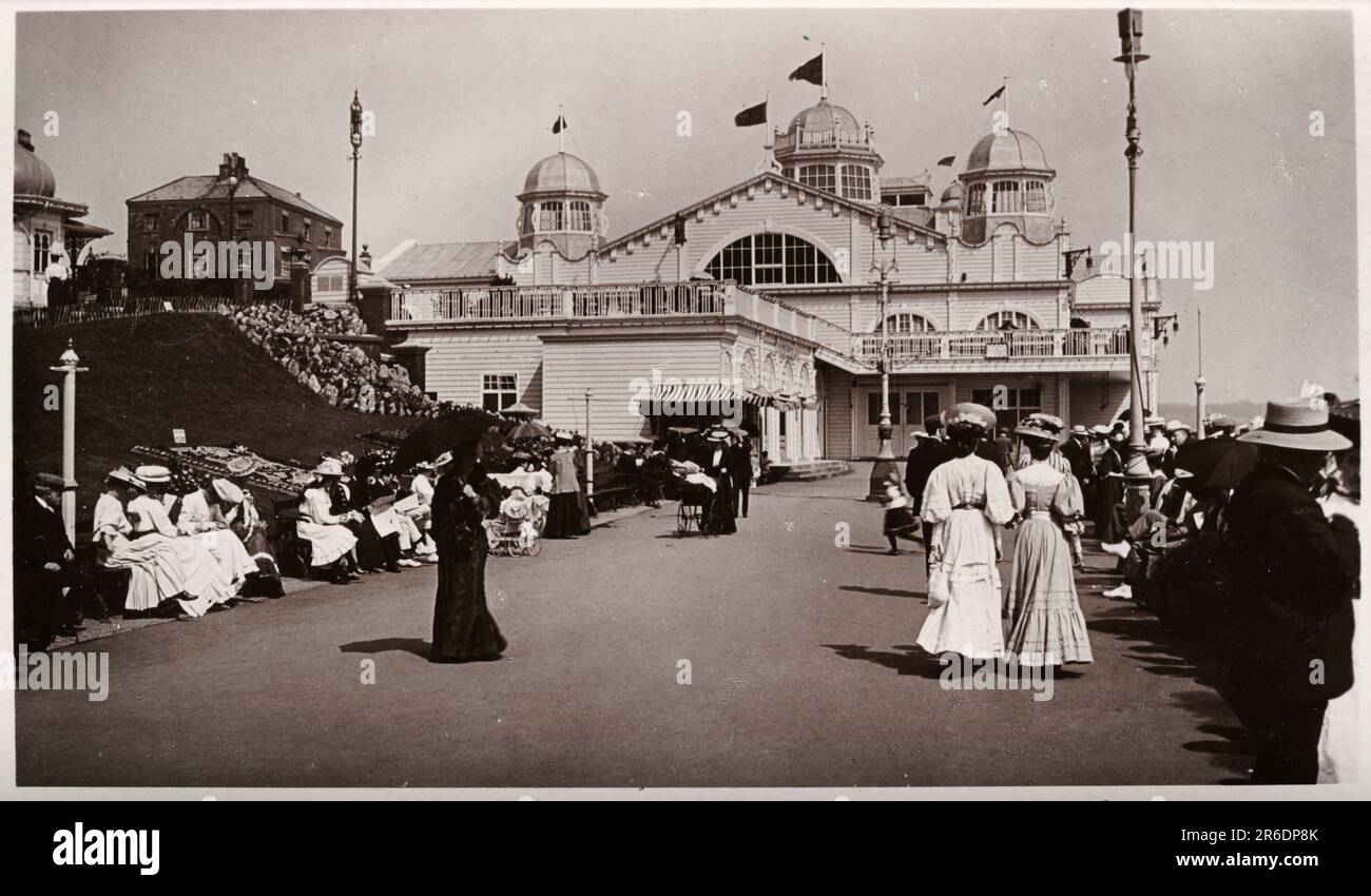 Vintage photograph of the New Pavilion, Princes Parade, Bridlington ...