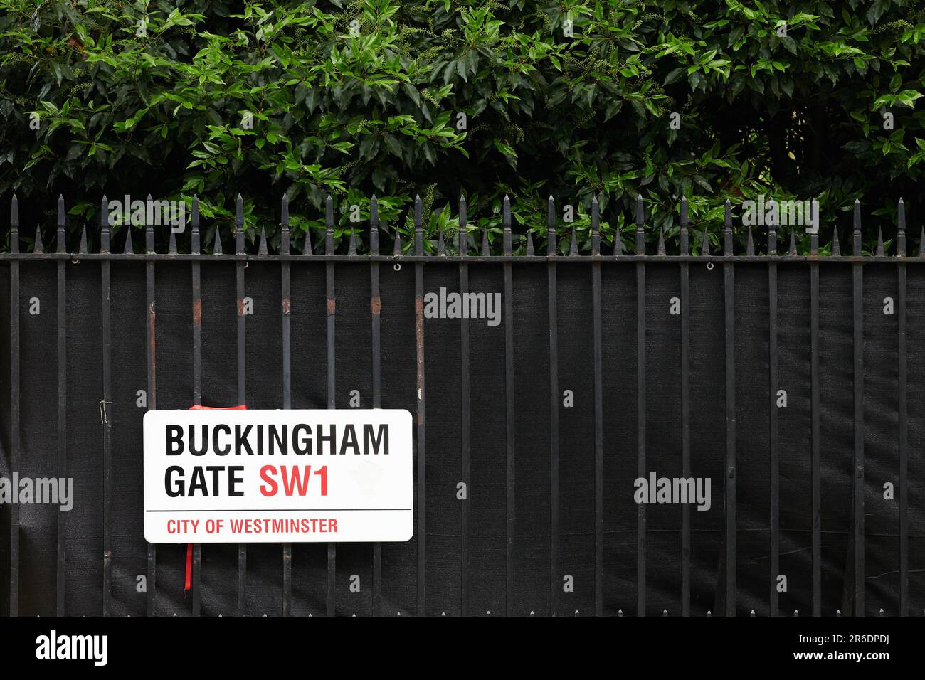 Street name of Buckingham Gate, London, SW1, England Stock Photo - Alamy