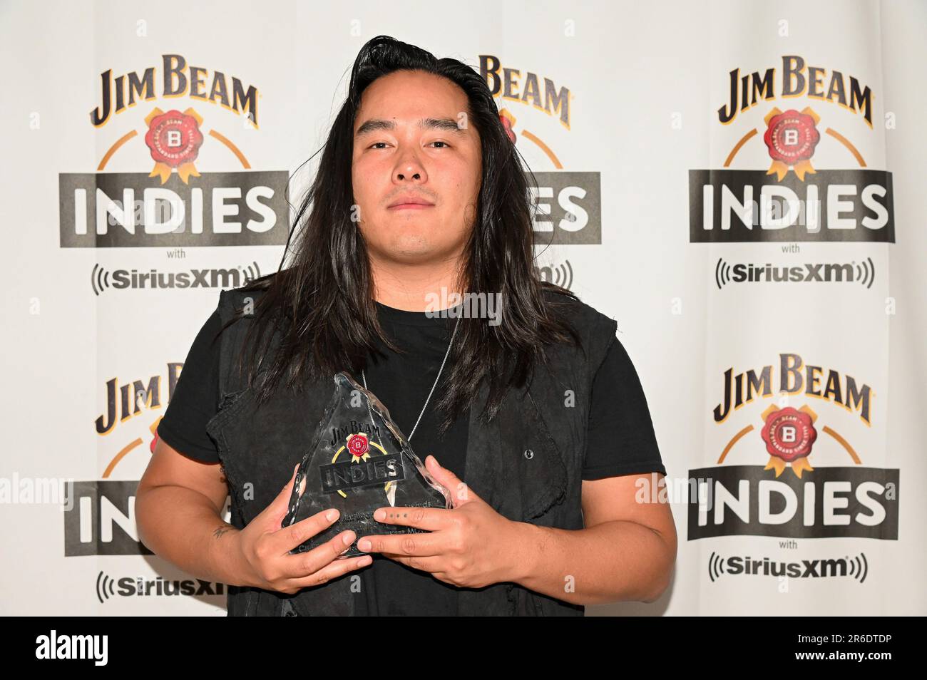 Canada indigenous music hi-res stock photography and images - Alamy