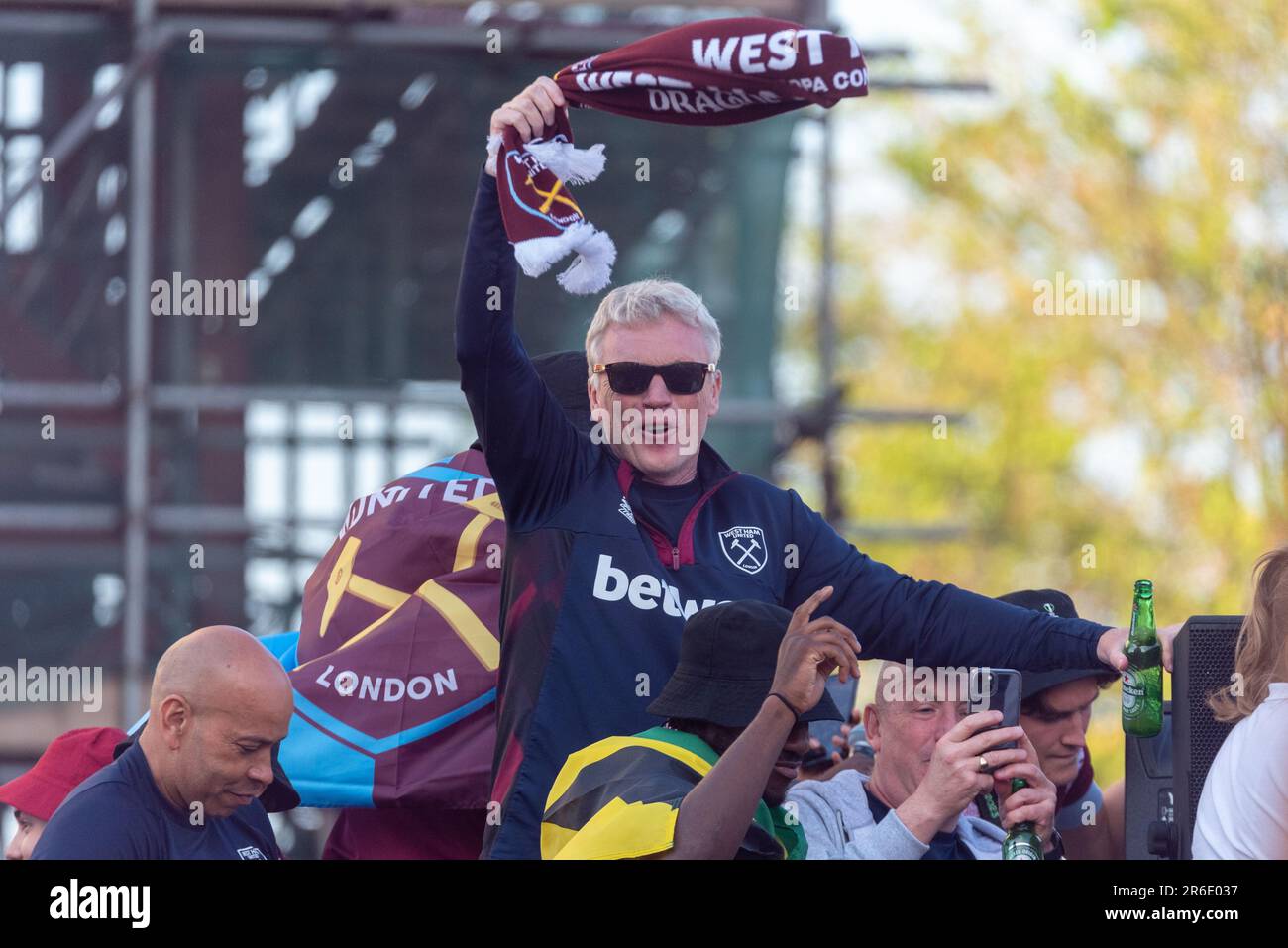 Manager David Moyes at West Ham Utd football team's open top bus ...