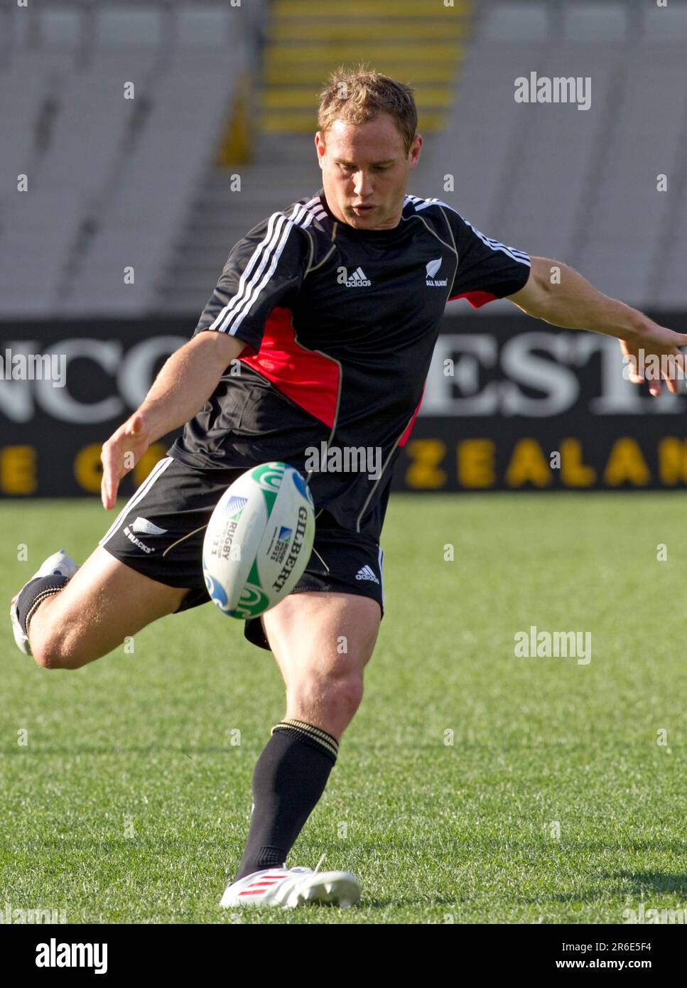 Andy ellis new zealand hi-res stock photography and images - Alamy