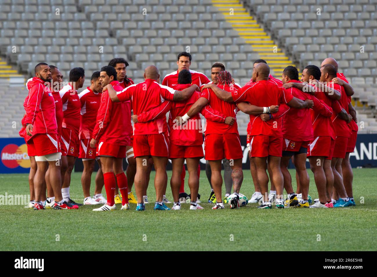 Tonga rugby captains run hi-res stock photography and images - Alamy