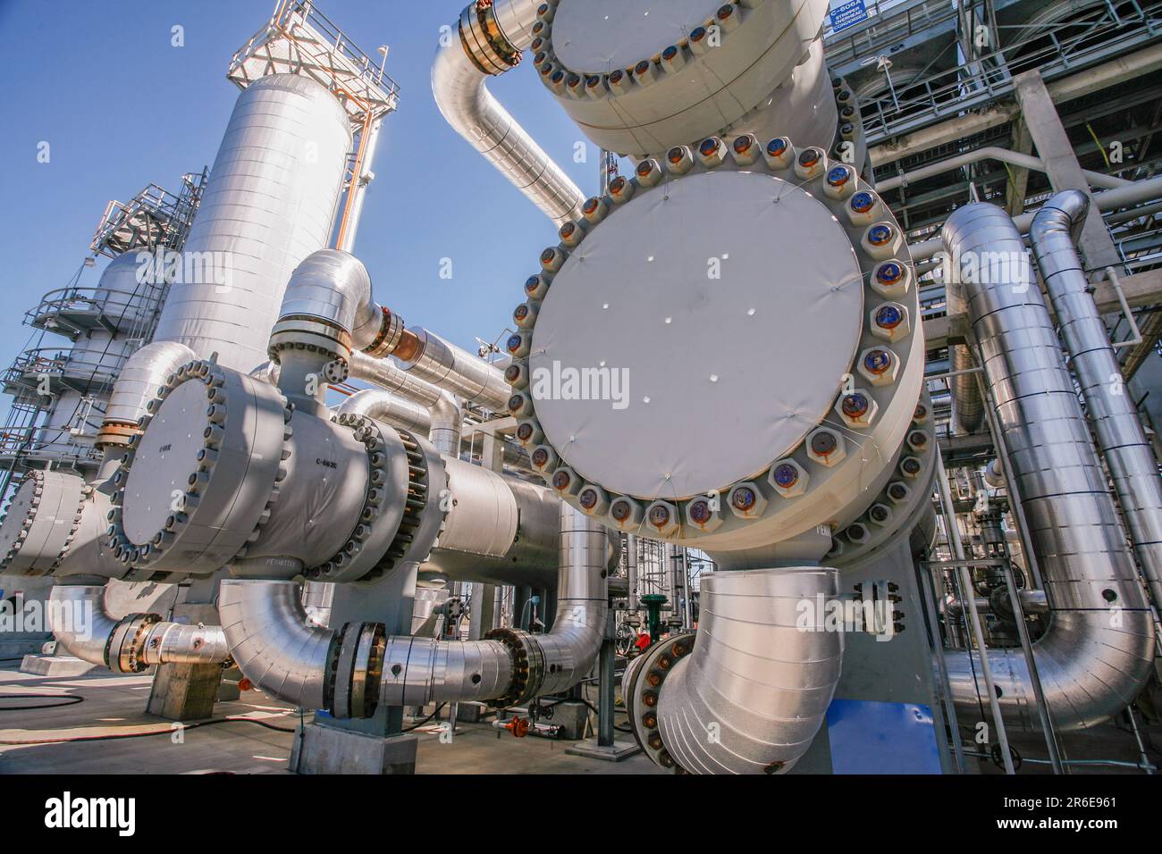 Refinery components inside a refinery Stock Photo - Alamy