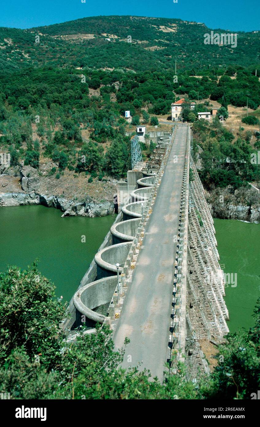 Omodeo lake hi-res stock photography and images - Alamy
