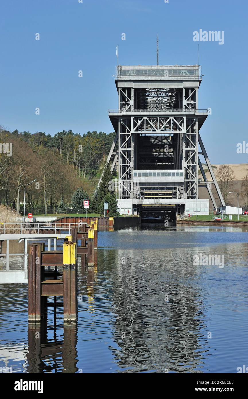 Loading lift hi-res stock photography and images - Alamy