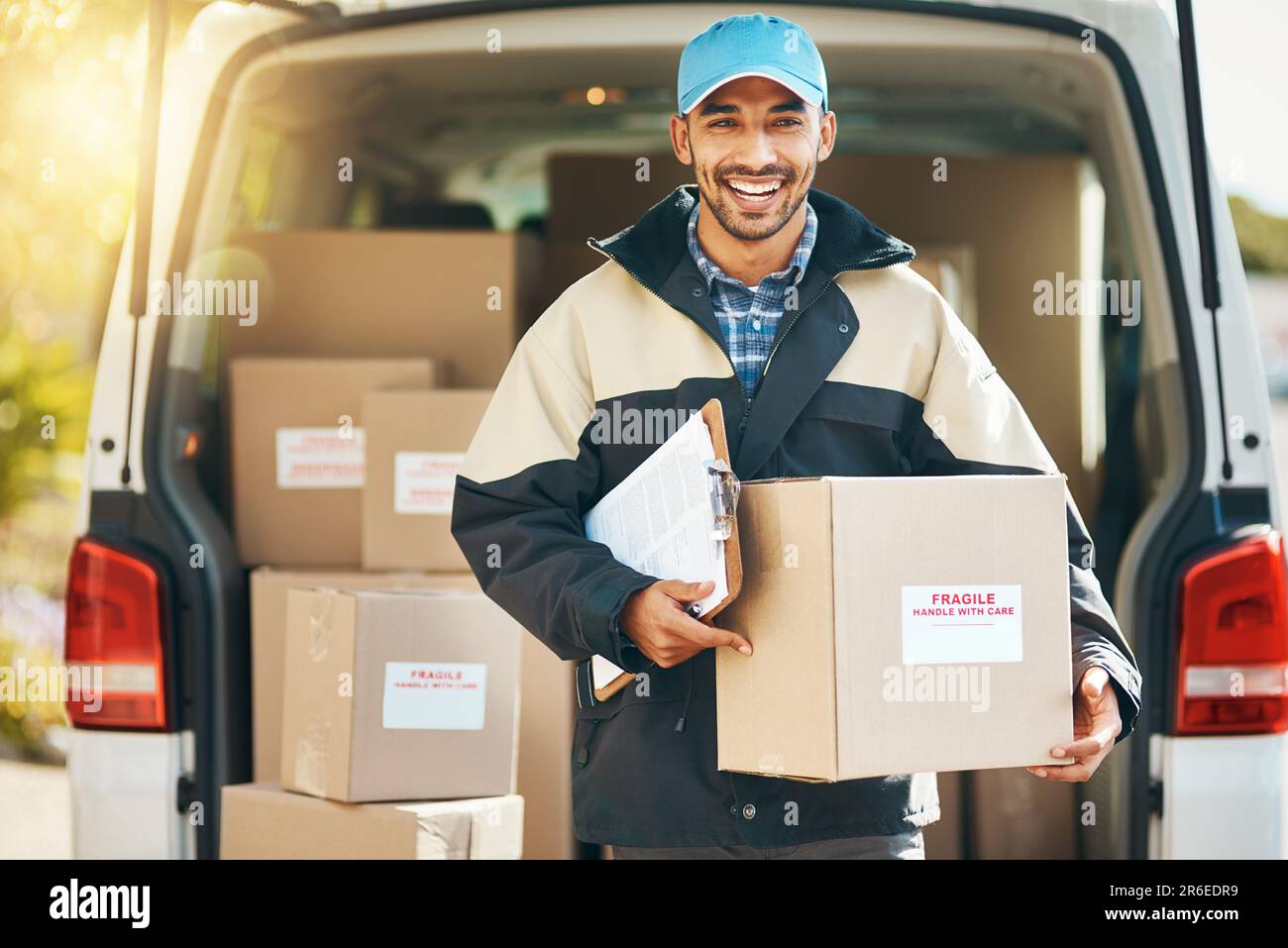 Portrait, delivery and checklist with man and box for courier ...