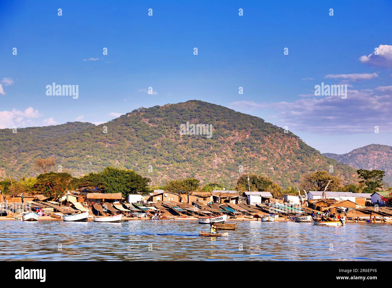 Leben am Malawi-See, Cape Mc Clear, Malawi Stock Photo - Alamy