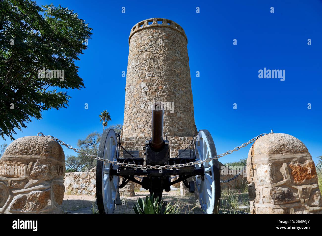 Der historische Franke-Turm in Omaruru, Namibia, ein nationales Denkmal ...