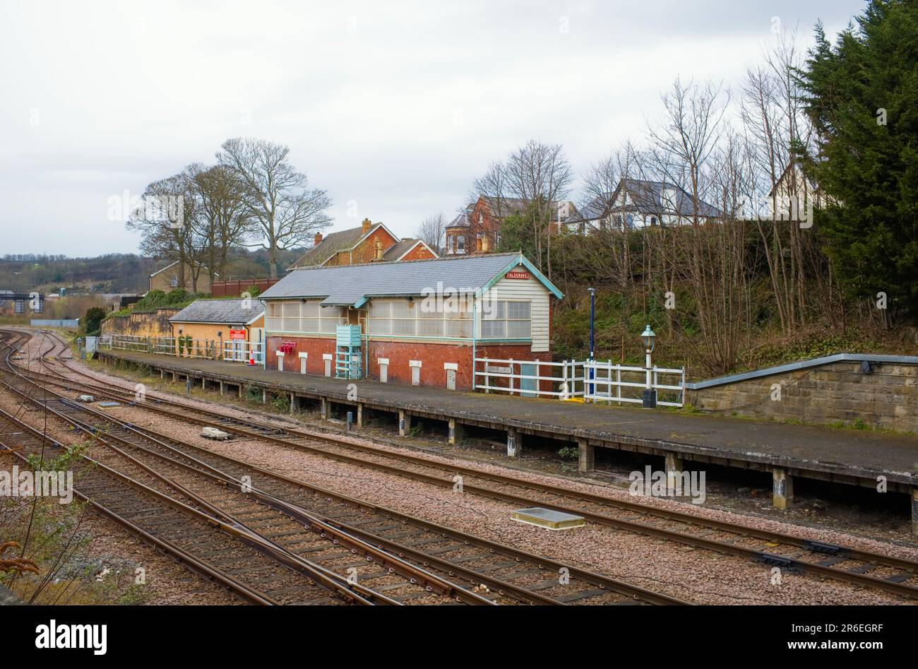 Falsgrave signal box hi-res stock photography and images - Alamy