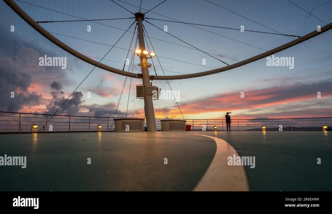 Relaxed way hi-res stock photography and images - Alamy