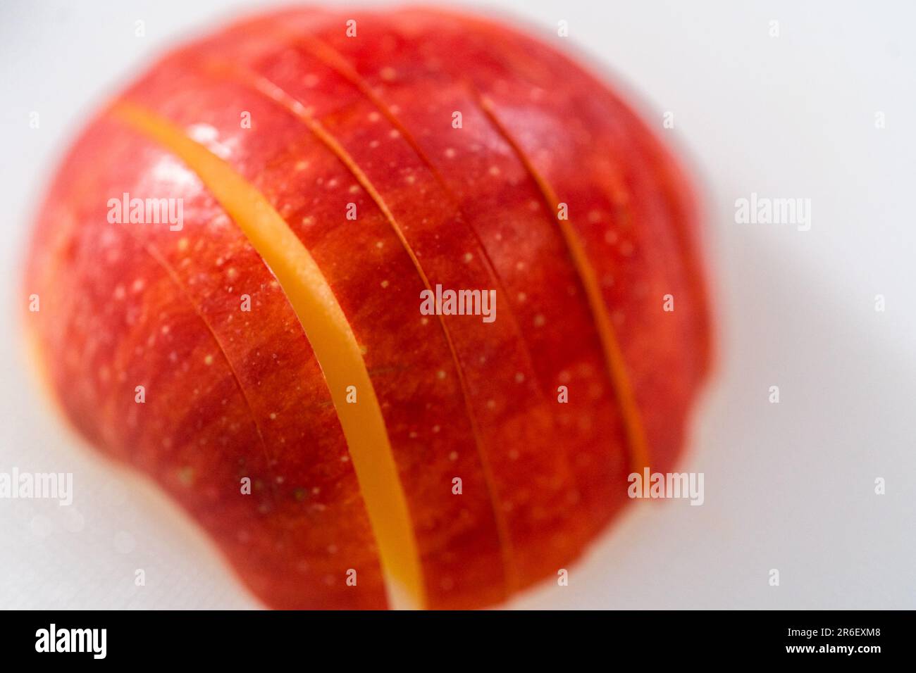 Sliced red apples Stock Photo - Alamy