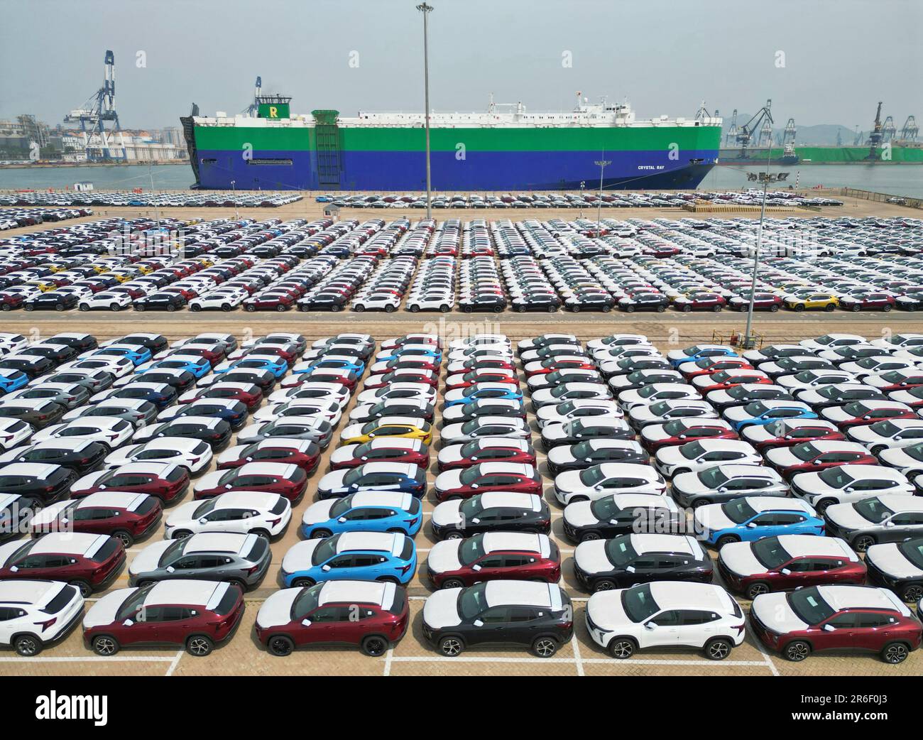 Yantai port hi-res stock photography and images - Alamy