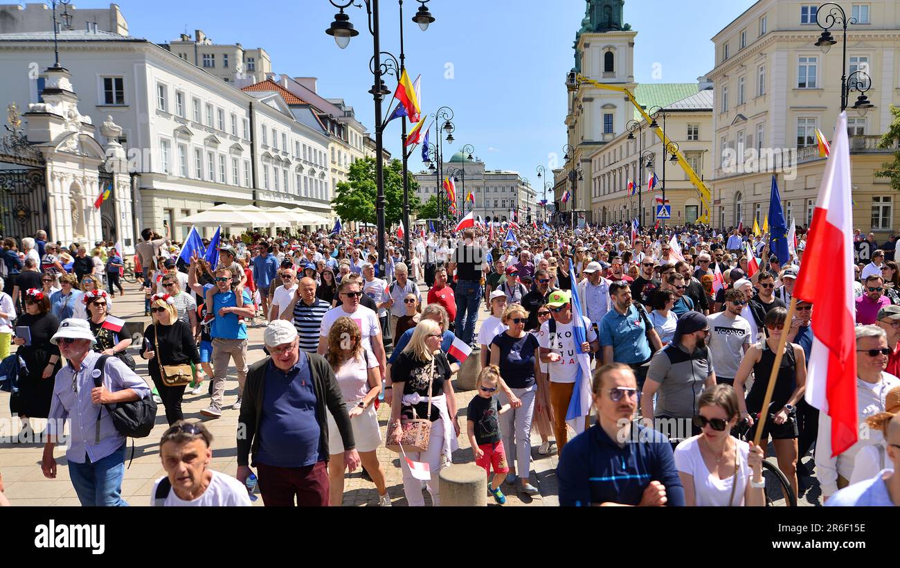 Warsaw, Poland. 4 June 2023. Hundreds of thousands march in anti ...