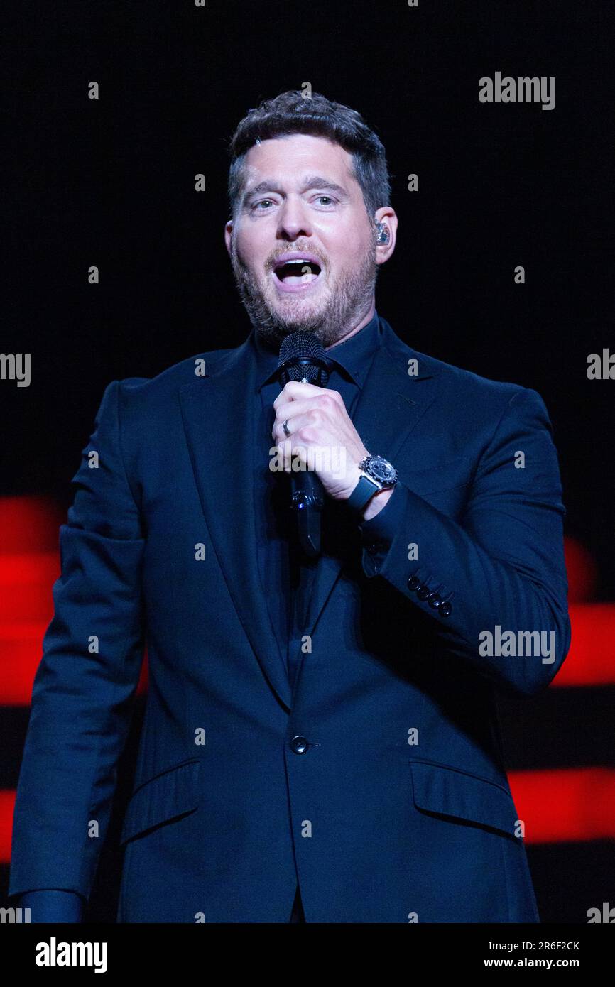 Michael buble higher tour 2023 hi-res stock photography and images - Alamy