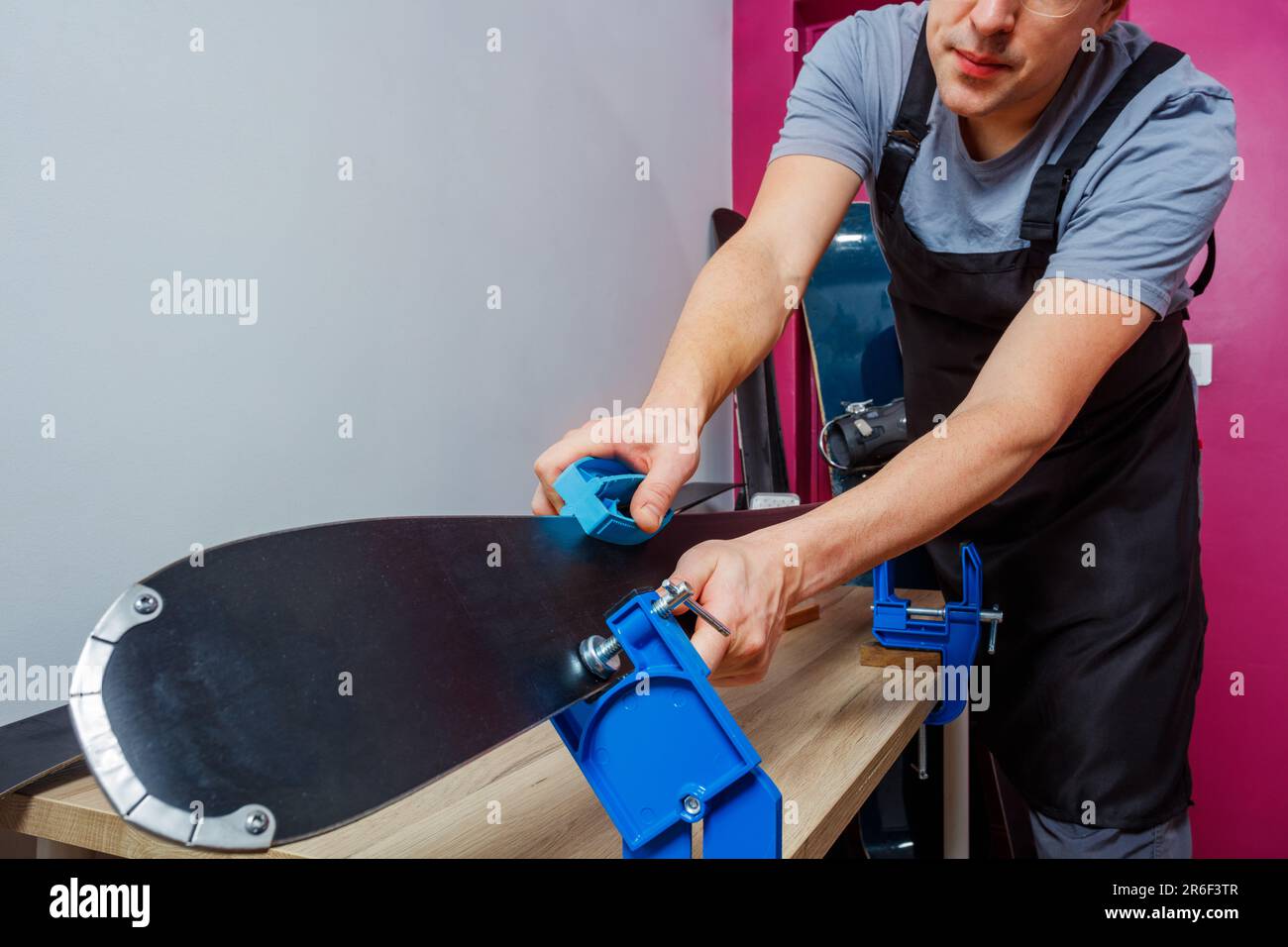 Workshop professional sharp ski edges with sharpening tool Stock Photo ...