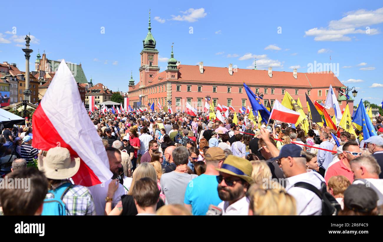 Warsaw, Poland. 4 June 2023. Hundreds of thousands march in anti ...