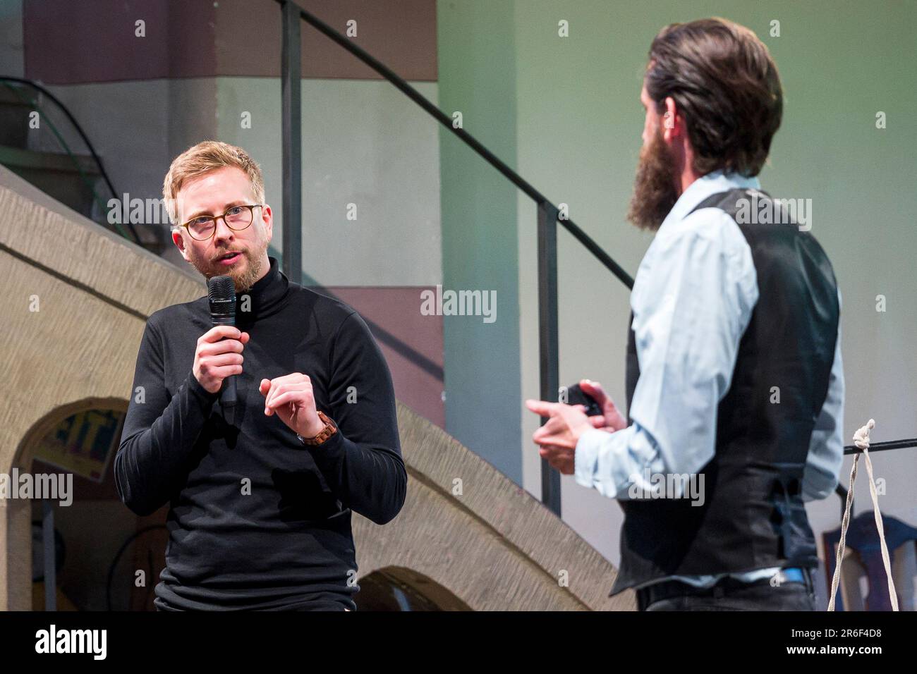 09 June 2023, Bavaria, Fürth: Jonas Simmerlein (l), practical ...