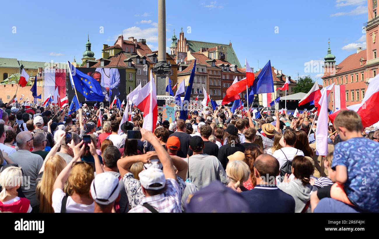 Warsaw, Poland. 4 June 2023. Hundreds of thousands march in anti ...