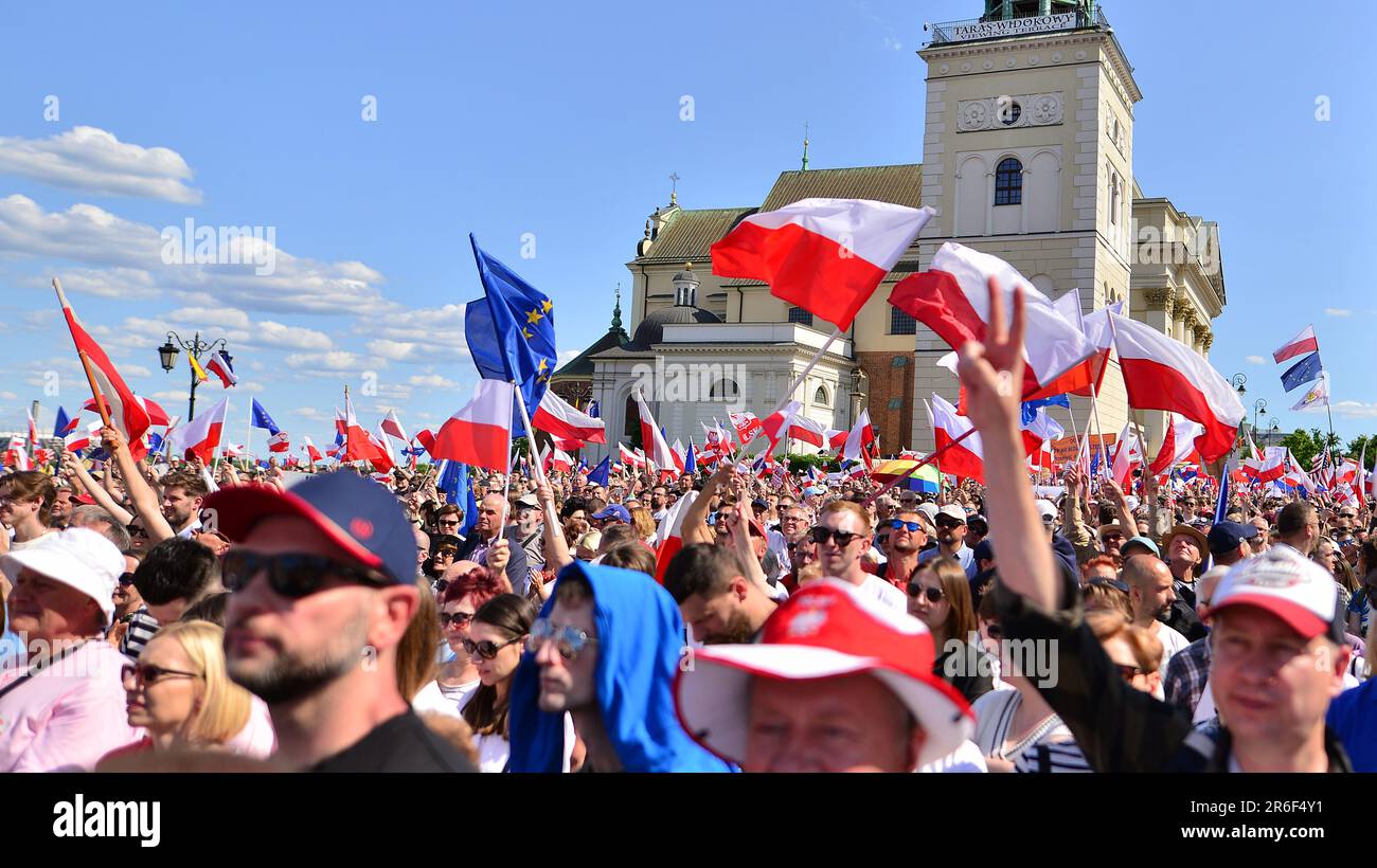 Warsaw, Poland. 4 June 2023. Hundreds of thousands march in anti ...