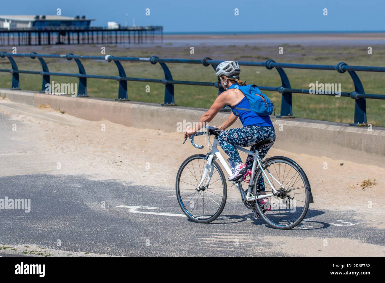 Southport, Merseyside. UK Weather. 9 June 2023 Hot sunny day as local ...