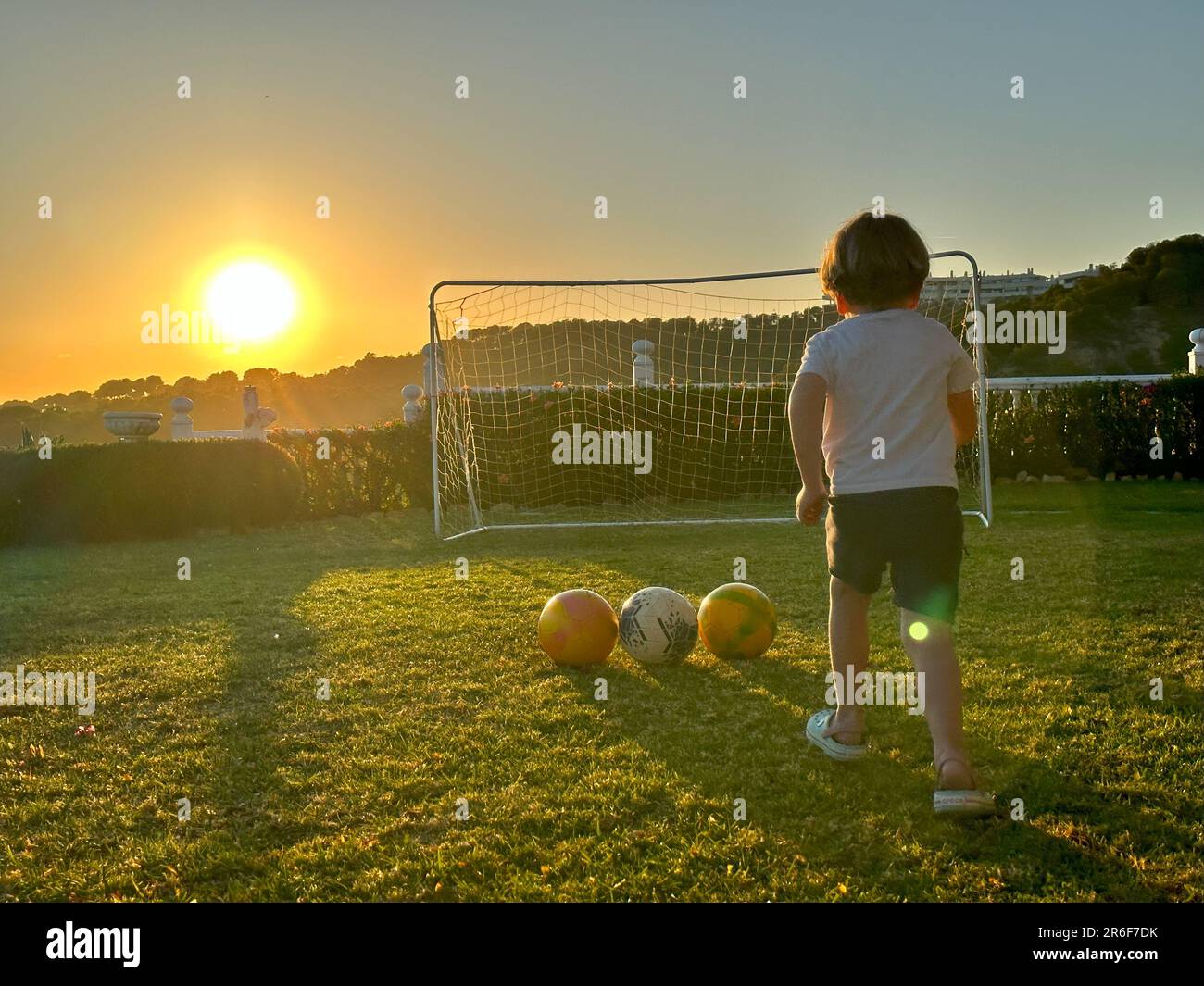 Beautiful sunset from back garden hi-res stock photography and images - Alamy