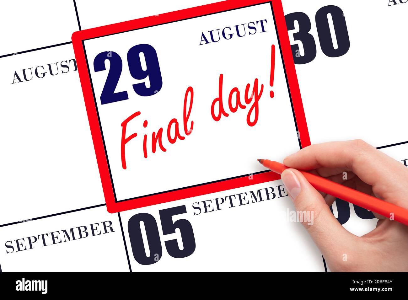 August calendar last day of month hi-res stock photography and images ...