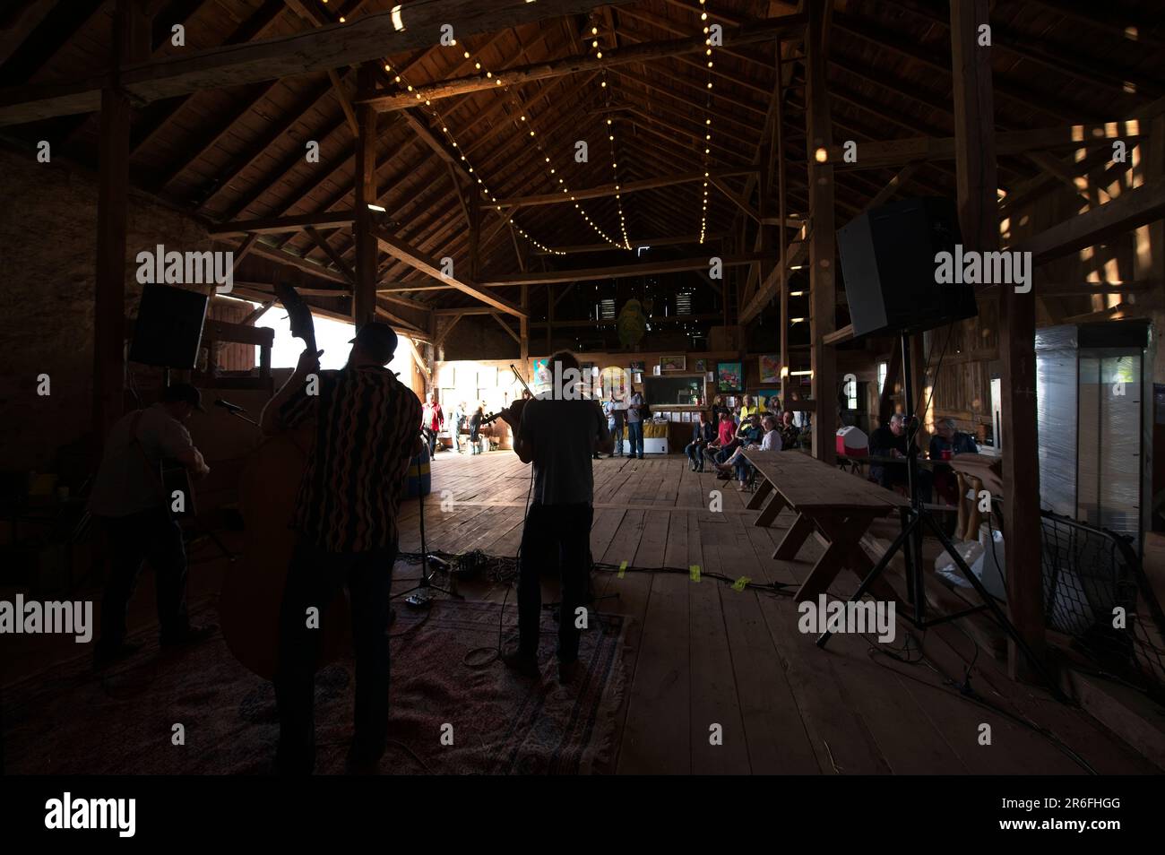 John bestwick is the lead singer hi-res stock photography and images ...