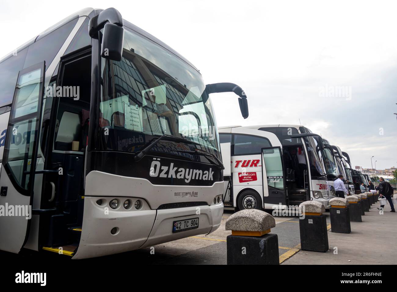 Bus stations hi-res stock photography and images - Alamy