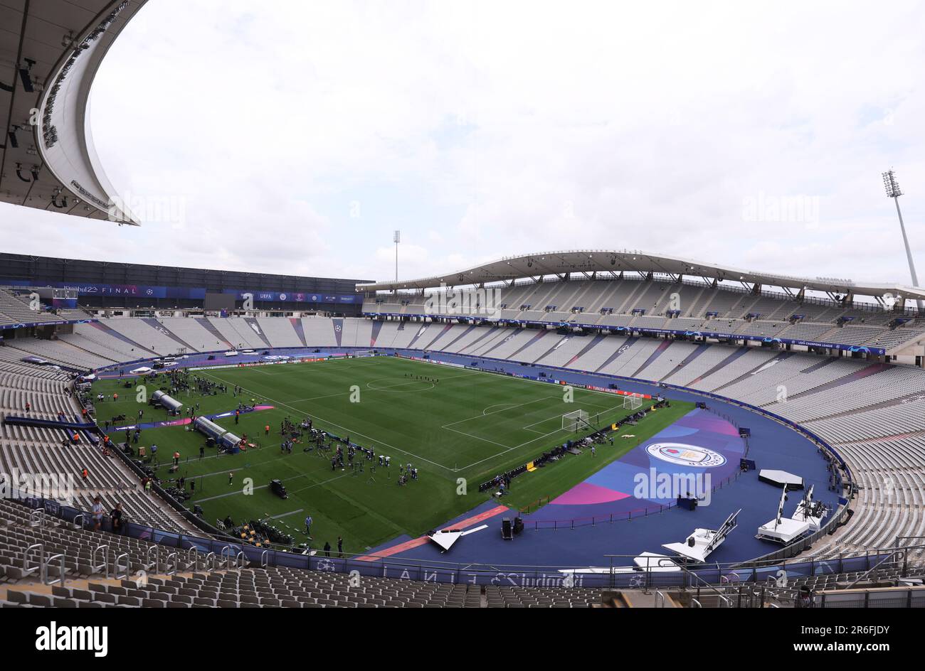 Ataturk olympic stadium general view hi-res stock photography and ...