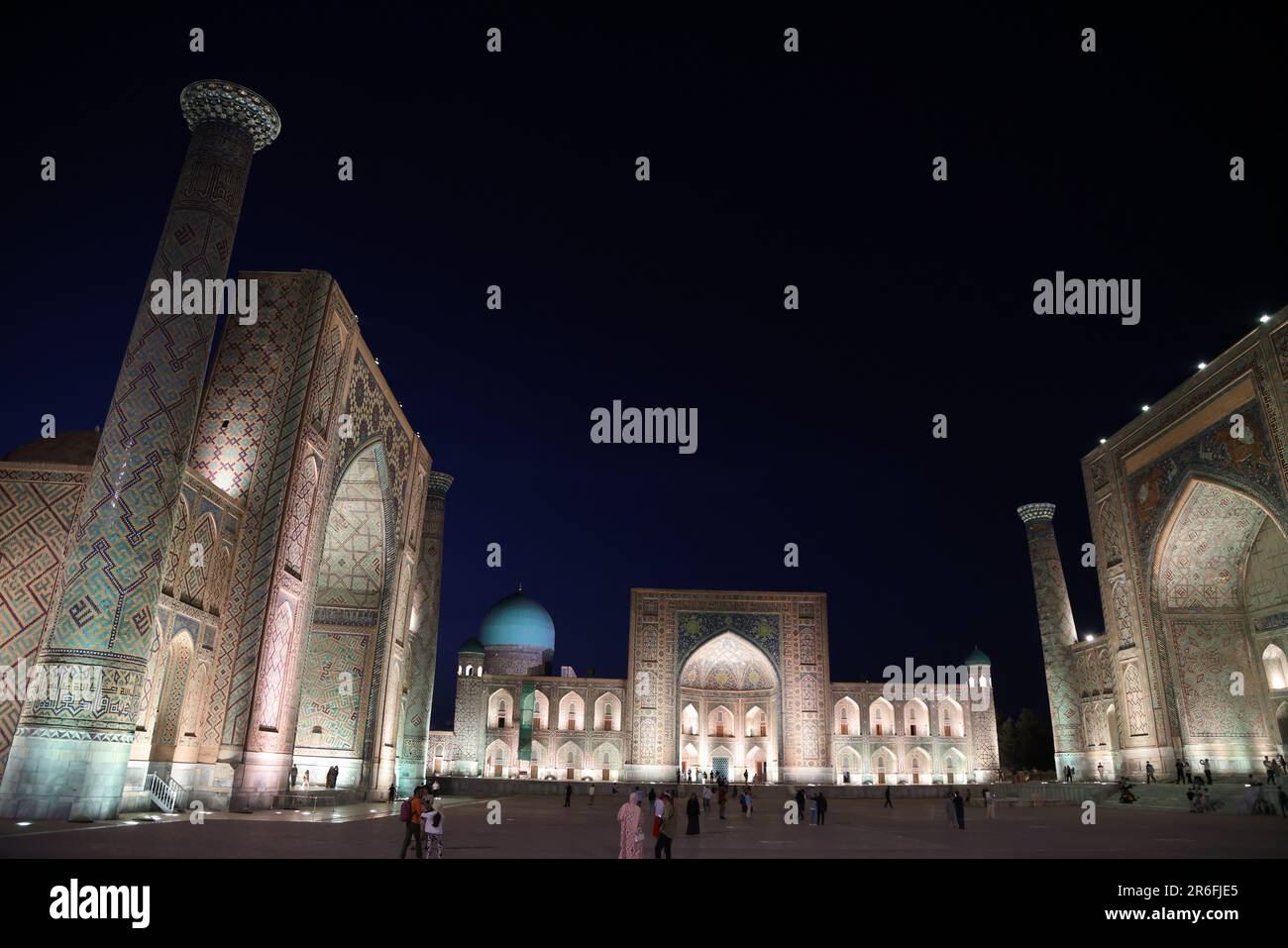 Registan Square in Samarkand at night, Uzbekistan Stock Photo - Alamy