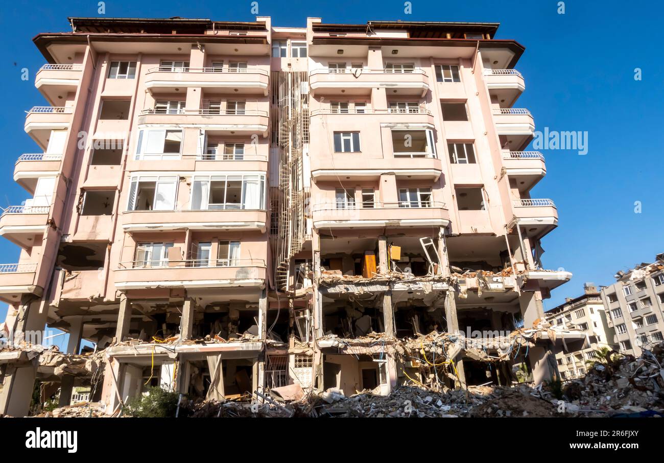 Antakya earthquake buildings hi-res stock photography and images - Alamy