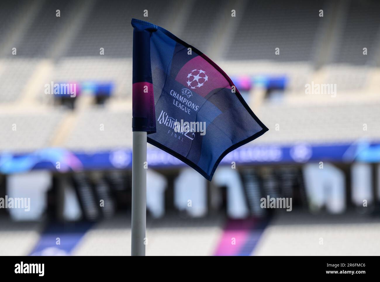 Ataturk olimpiyat stadium hi-res stock photography and images - Alamy