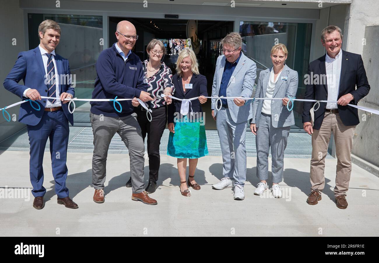 09 June 2023, Schleswig-Holstein, Tönning: Florian Lorenzen (l-r ...