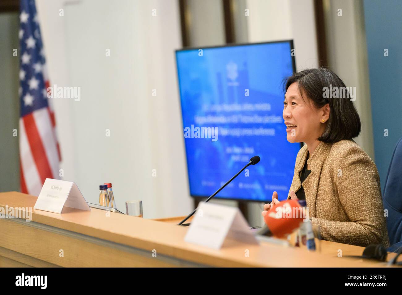 Ambadassador katherine tai hi-res stock photography and images - Alamy