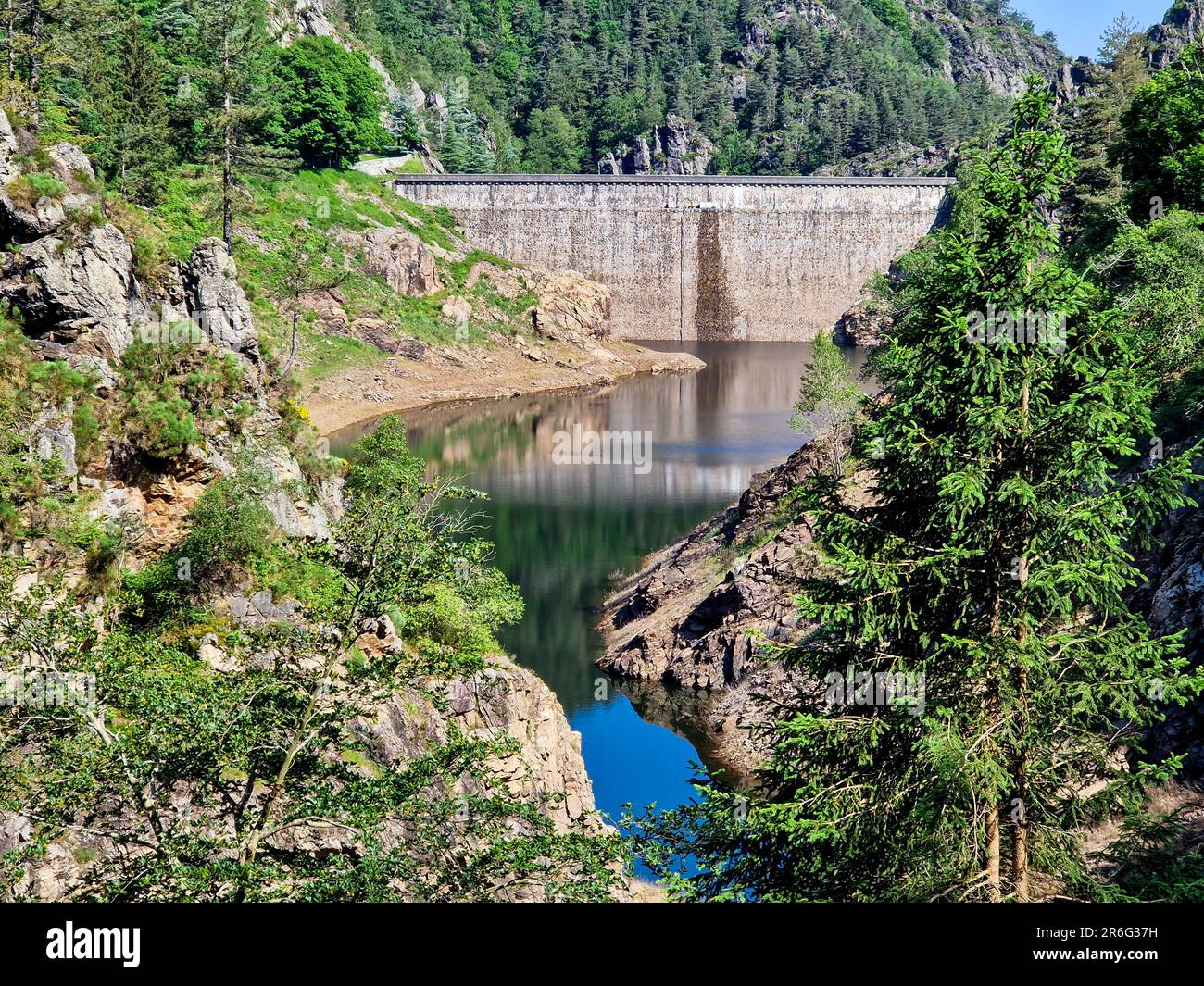 Val d'Enfer dam, Loire, France Stock Photo - Alamy