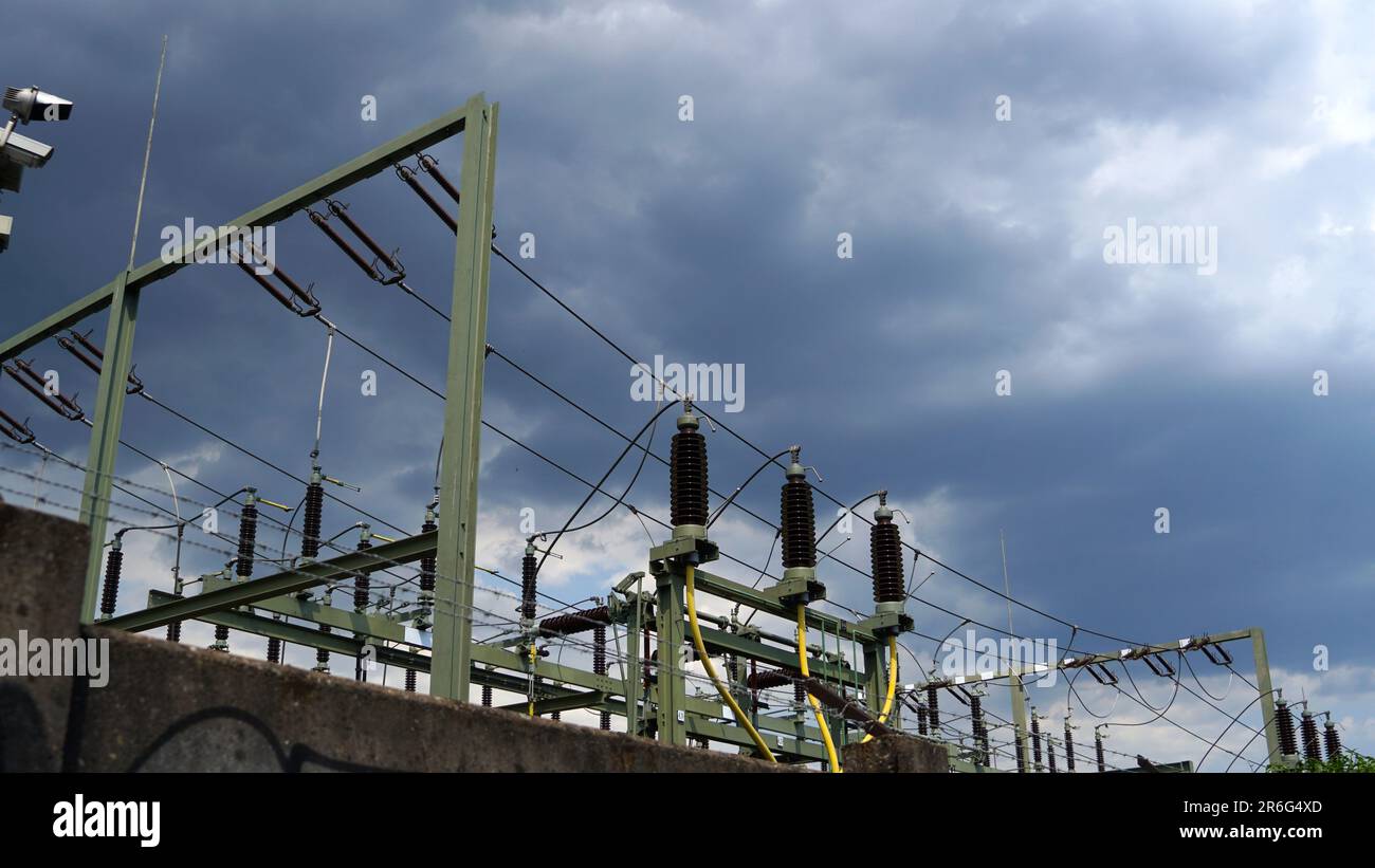 Dooming hi-res stock photography and images - Alamy